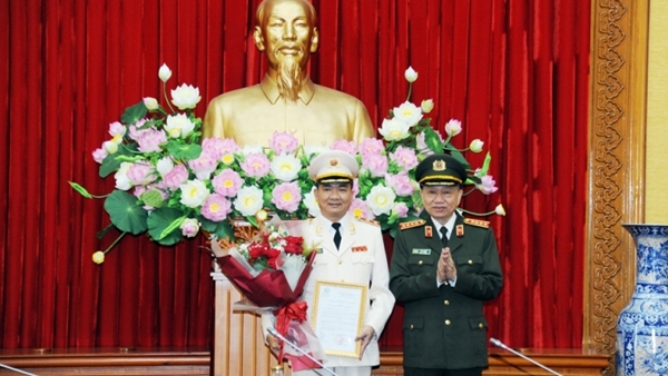Vice Chairman of NA National Security and Defense Nguyen Minh Duc gets ...