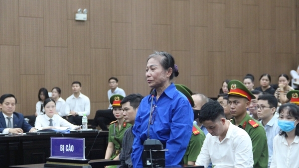 Bị cáo Hoàng Thị Thúy Lan xin tòa: “Đề nghị Hội đồng xét xử xem xét vì tôi rất khó khăn” - Báo ...