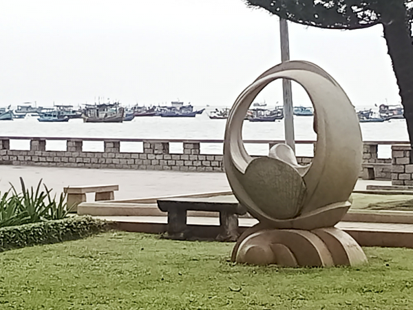 Vườn điêu khắc trên bãi Tầm Dương - Báo Công an Nhân dân điện tử
