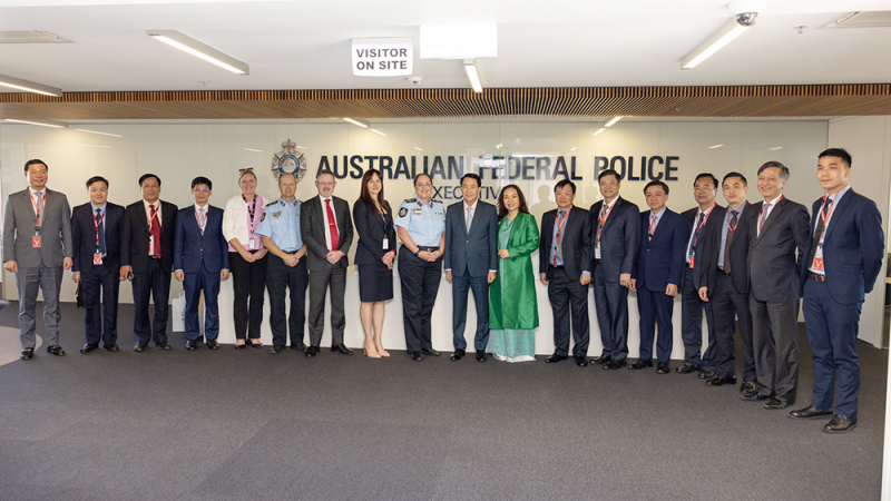 Tăng cường hợp tác với các cơ quan thực thi pháp luật Australia - Báo ...